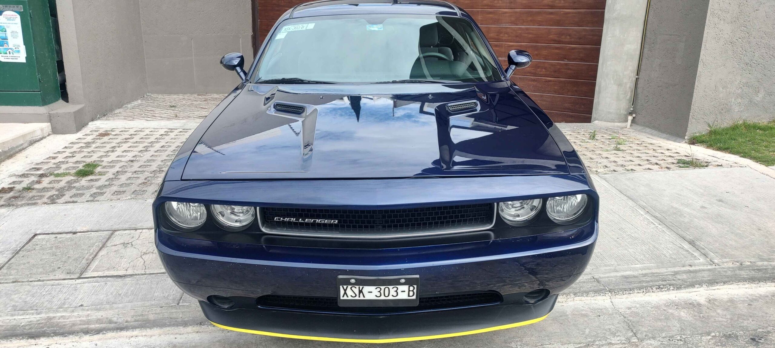 Vendo mi flamante Dodge Challenger stx 2013 ( automático)